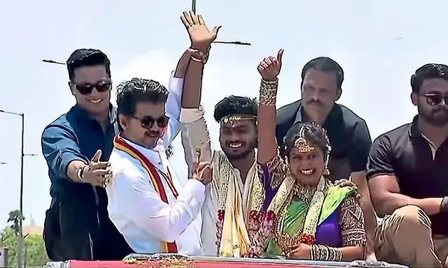 Viral video: Newlywed couple climbs Vijay's campaign vehicle to seek ...