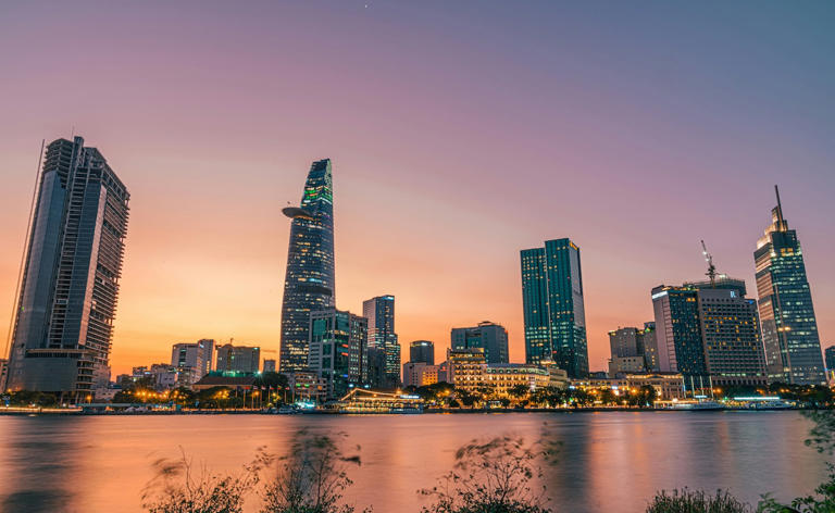 Vietnam adds new step to visa rules at Ho Chi Minh Airport: What it ...