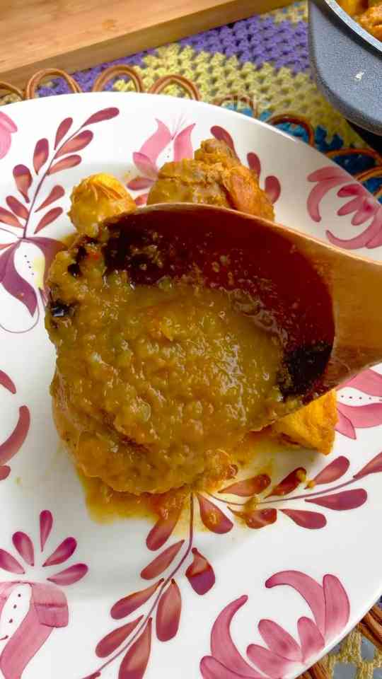 El secreto del pollo guisado con sabor casero