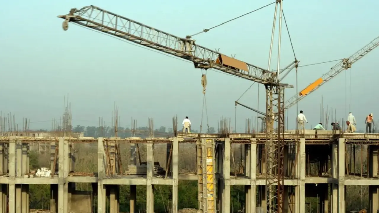 Mumbai: One dead, 10 injured after fall into pit at Bhandup ...