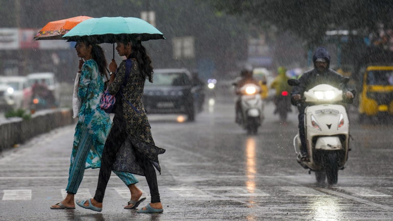Early monsoon alert: Weather systems signal ahead-of-time arrival ...