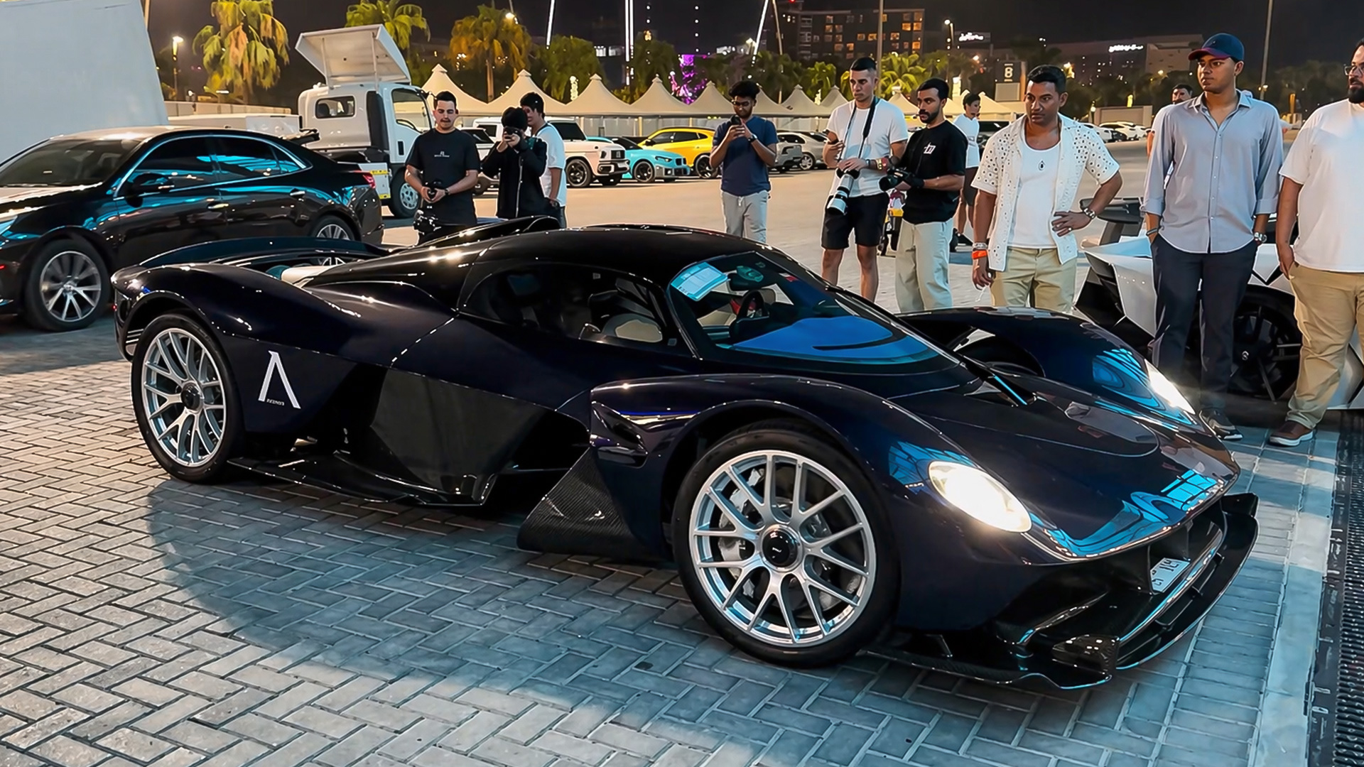 $3.5M McLaren Sabre steals attention at Abu Dhabi car meet