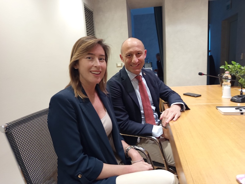Lecco, confronto sul futuro dei comuni dopo il PNRR: Maria Elena Boschi ...