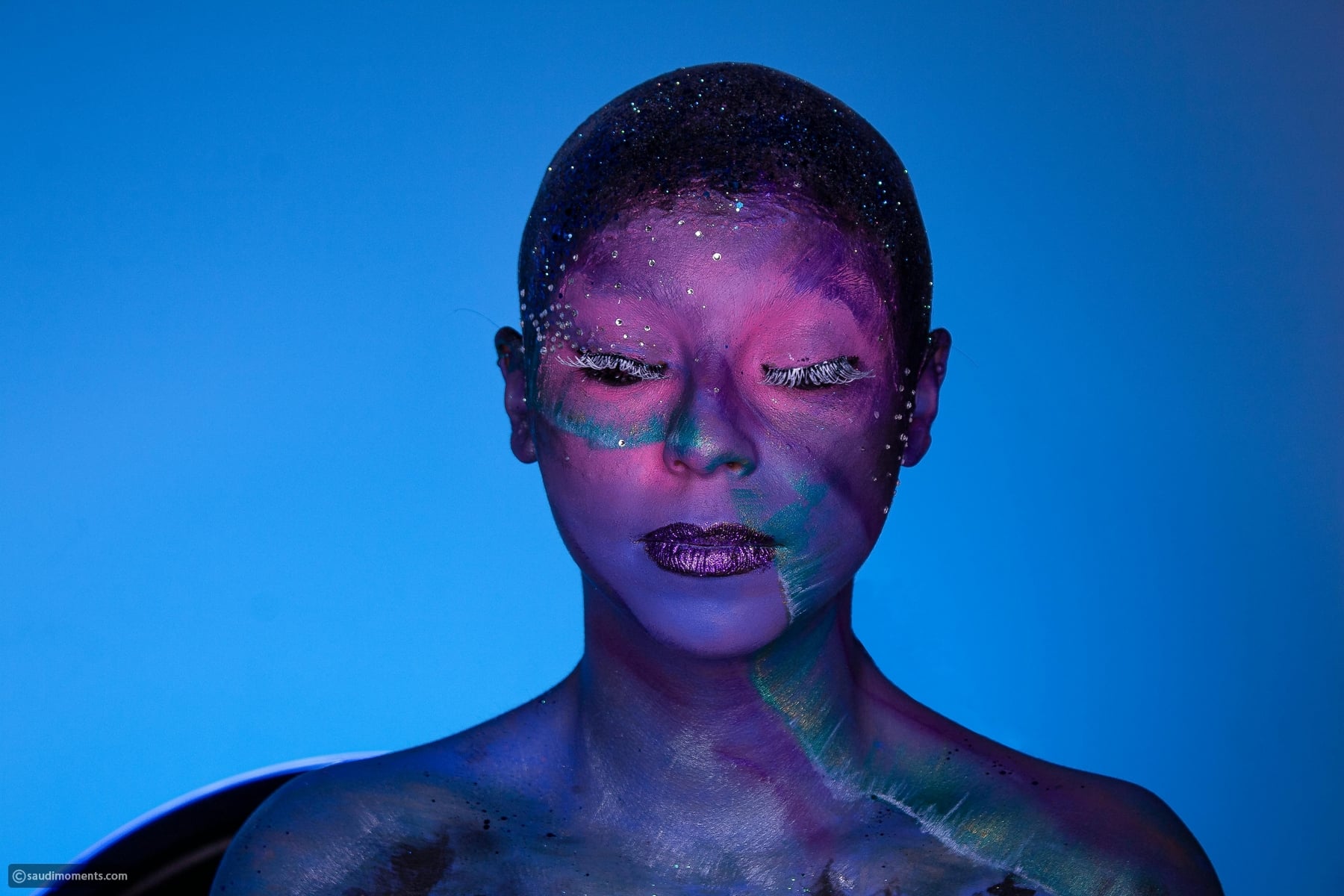 A study suggests aliens aren’t little green men, they’re purple people ...