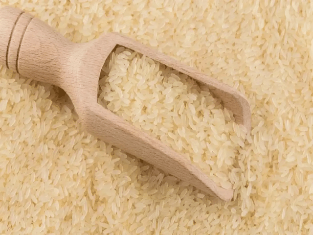 Put these two things in the rice container, and the rice will be free ...