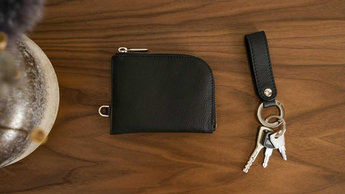 I found duplicate keys to my apartment in my mom-in-law’s purse – so I ...