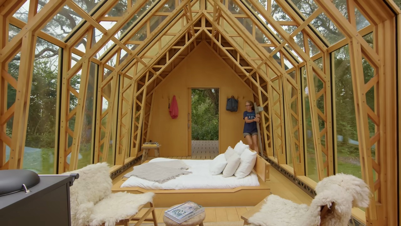 Watch this cabin physically change shape depending on how you feel