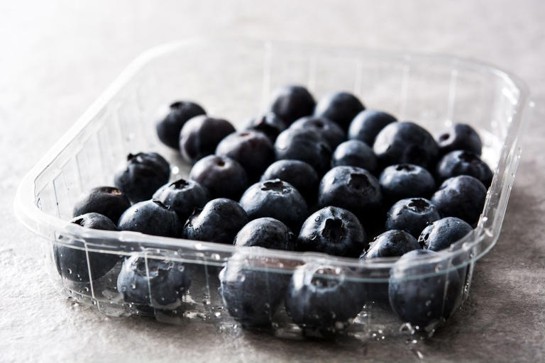 Never buy fresh blueberries if you see this