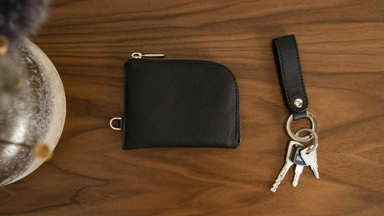I found duplicate keys to my apartment in my mom-in-law’s purse – so I ...