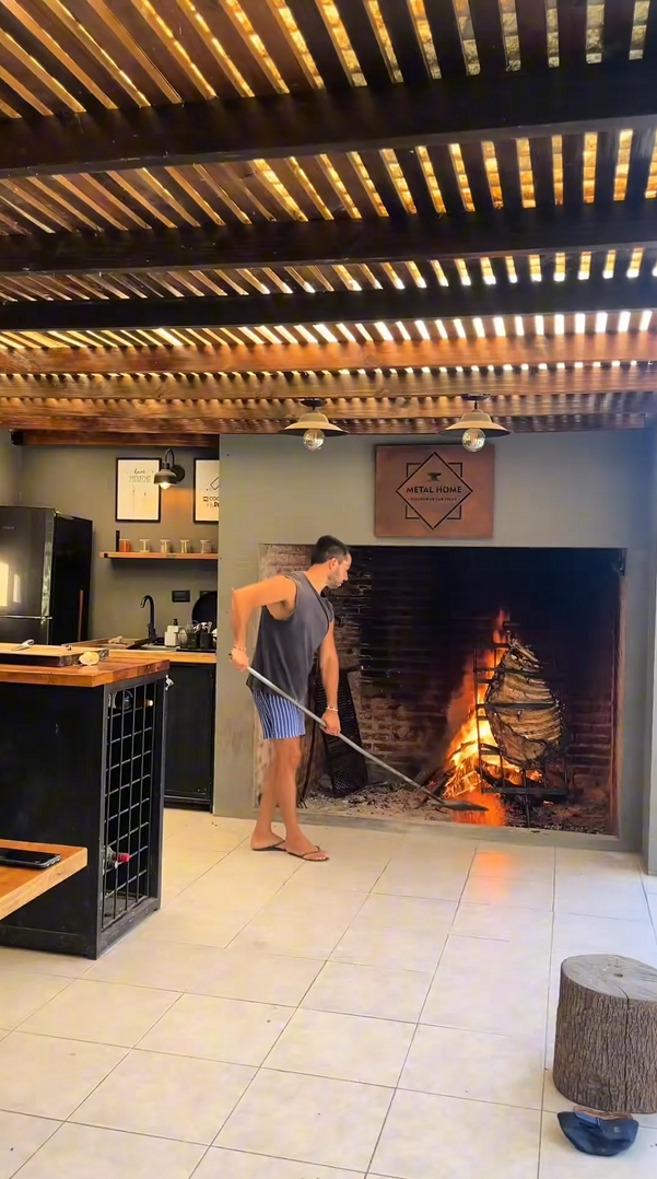 Asado en familia de esos que se organizan de un momento a otro pero son ...
