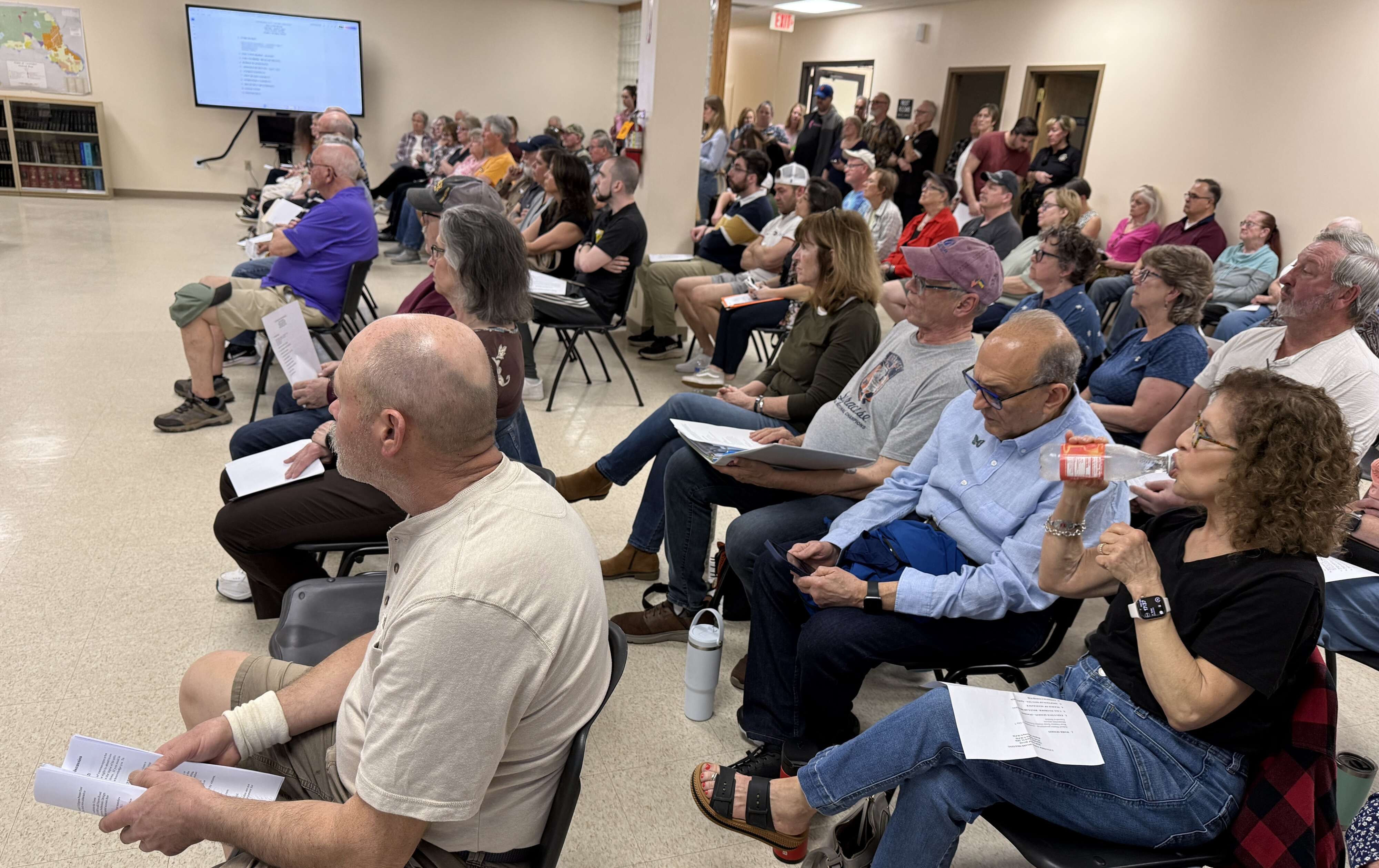 Lysander town board moves forward on data center moratorium as massive ...