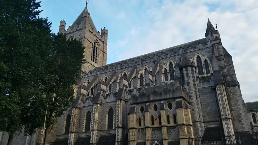 Walking Dublin: Sights & sounds of Dublin, Ireland