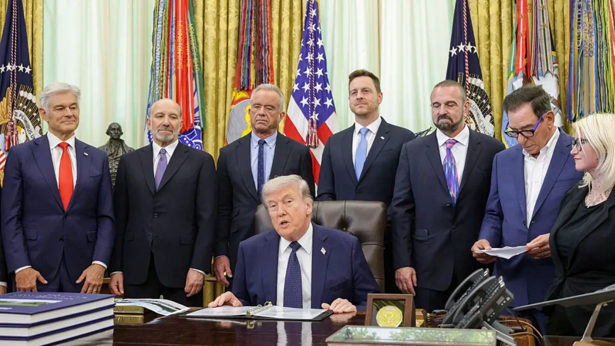 Trump official insists his boss invented a whole new kind of math and ...