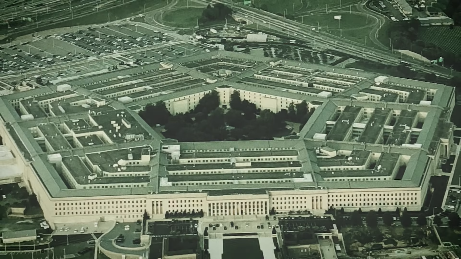 The alien who walked into the Pentagon and asked for the president