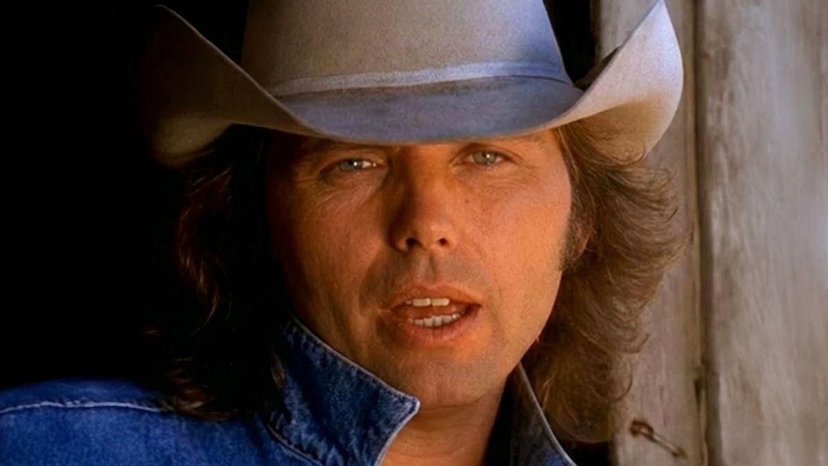 15 performers who aren’t in the Country Music Hall of Fame but probably ...