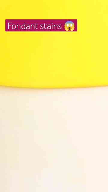 What to do when your white fondant is stained by sweating colorful fondant