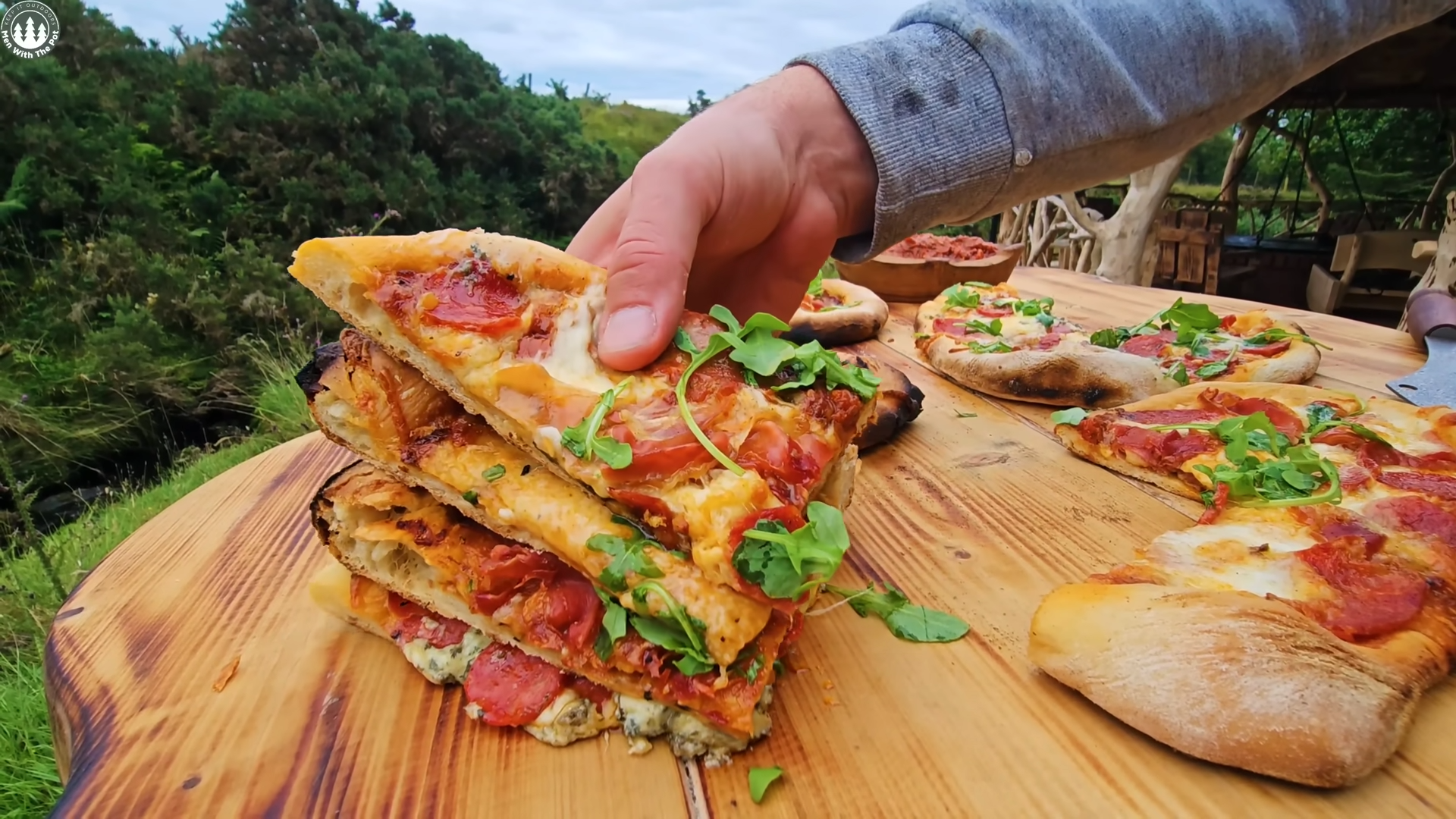 Watch how this pizza turns perfect in the wild