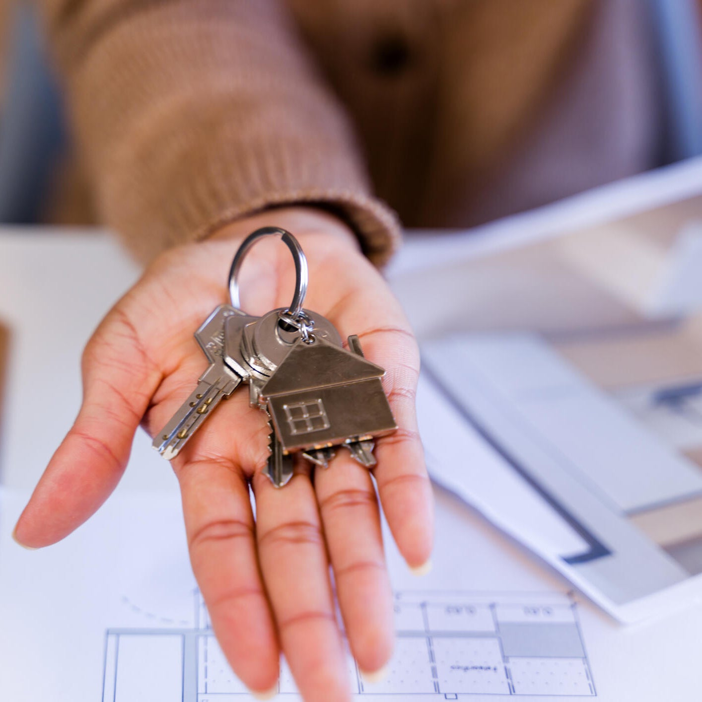 These are the types of homebuyers who should buy this spring, according ...
