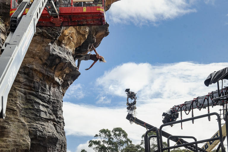 Did Charlize Theron do her own stunts in ‘APEX’?