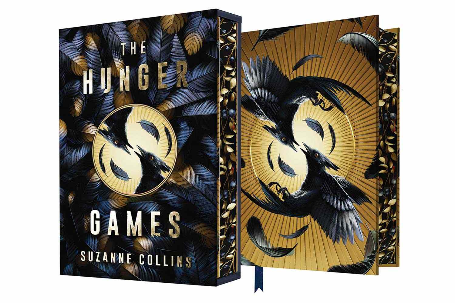 Author Suzanne Collins reveals the best order to read "The Hunger Games ...