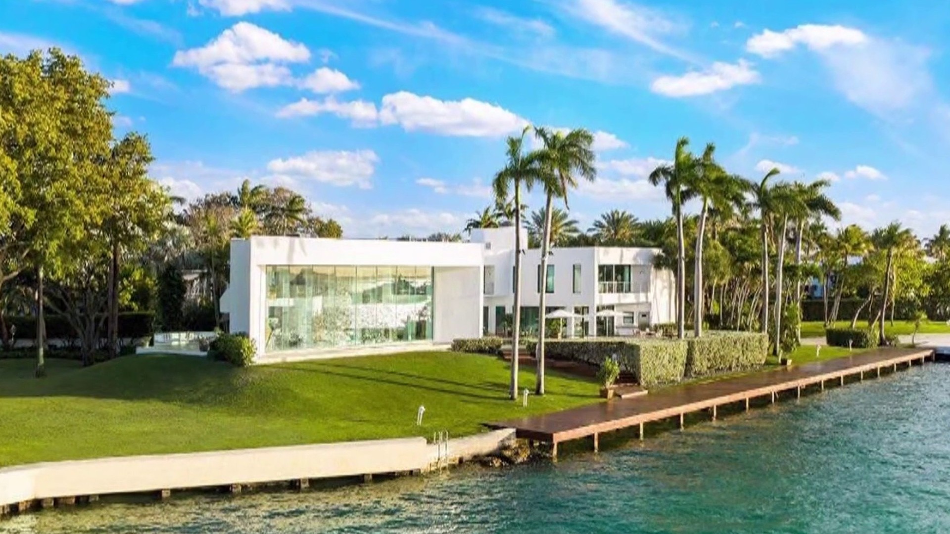'Scarface' mansion in Florida is up for sale for $237 million