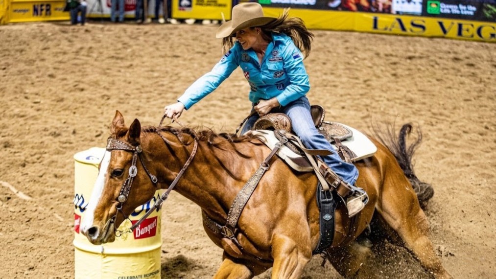The most beautiful cowgirl in rodeo did it again