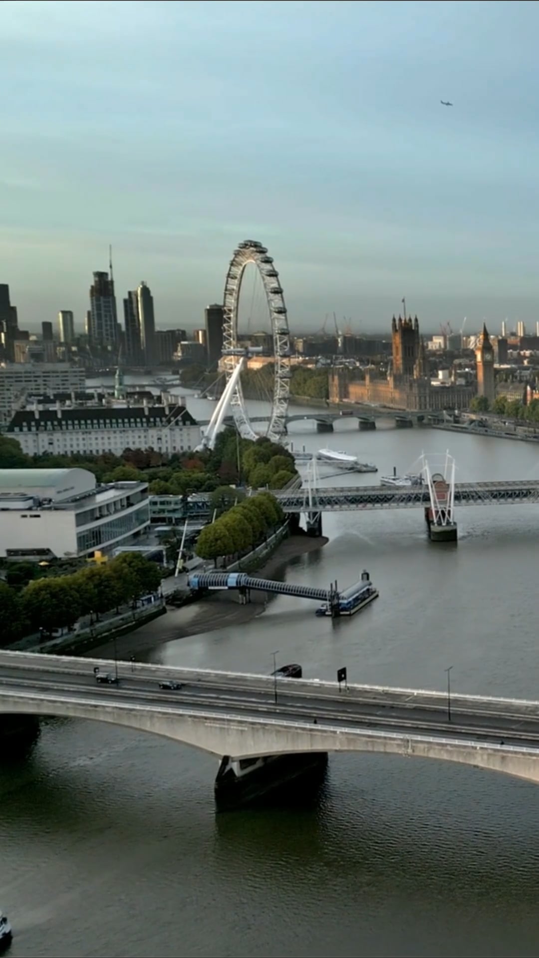 London Eye by drone: Stunning views of English landmark