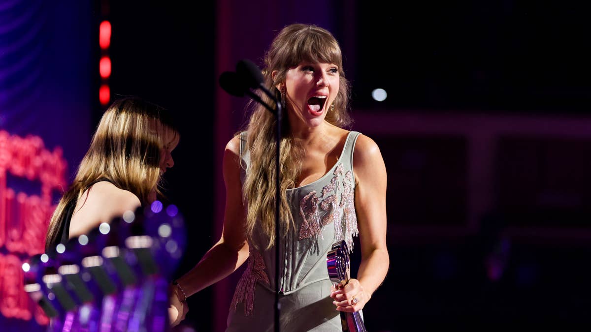 Taylor Swift becomes Spotify's most-streamed artist, surpassing Bad ...
