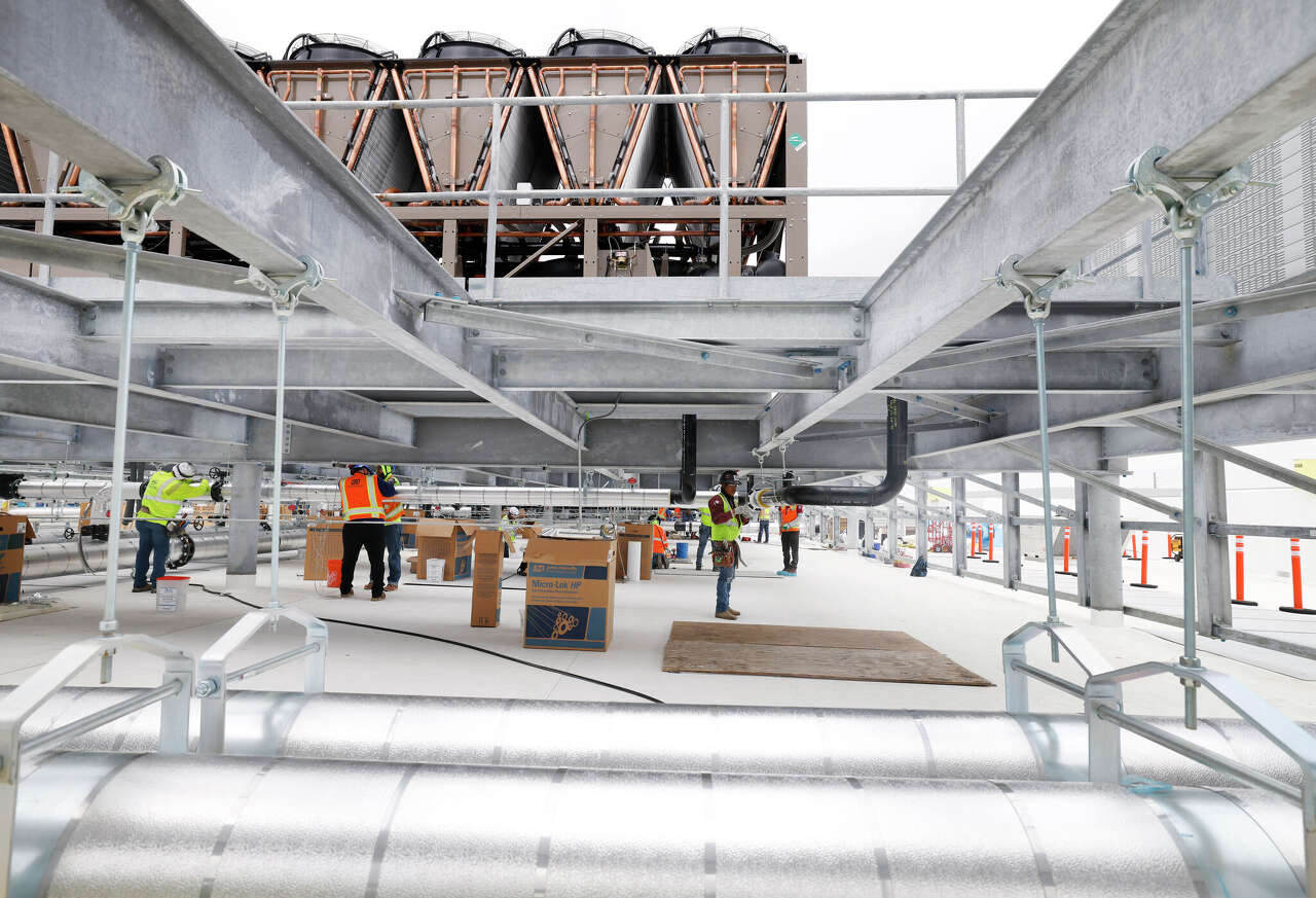 BlackRock commits $30M to train Texas electricians amid data boom