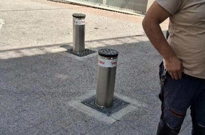 Οι αυτόματες βυθιζόμενες μπάρες τέθηκαν σε λειτουργία στα Γιαννιτσά