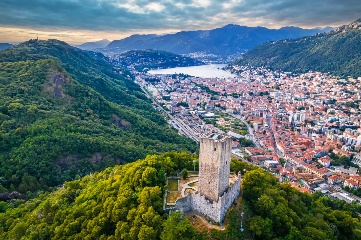 Sul lago di Como c’è una “Scala del Paradiso”: oltre 900 gradini ...