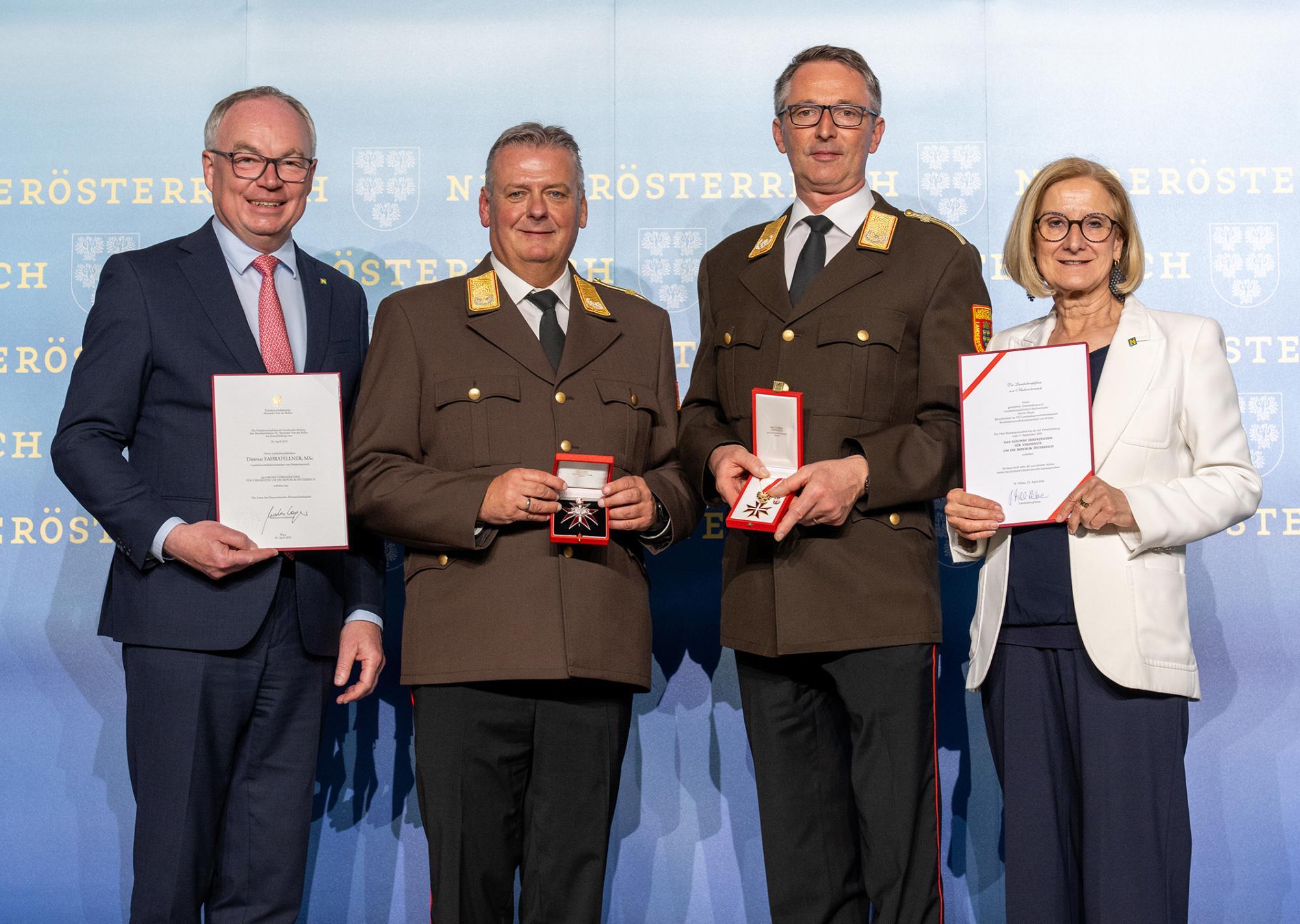 Nach Jahrzehnten im Einsatz: Besondere Ehre für NÖ-Duo