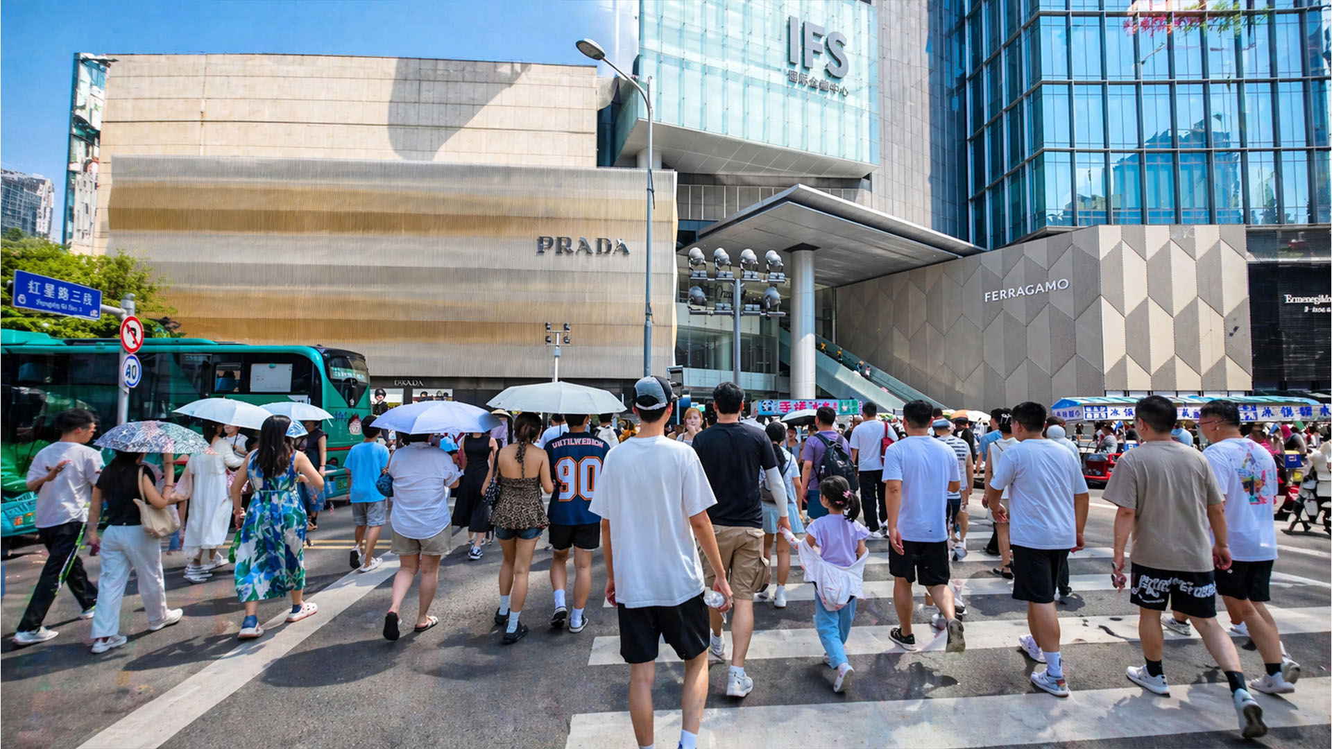 A premium shopping area that looks formal yet moves with daily rhythm