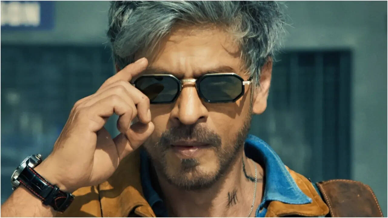 'King': Shah Rukh Khan and Siddharth Anand jet off to South Africa for ...