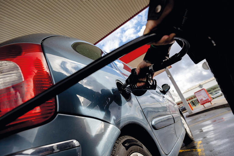 Governo reduz desconto no ISP para o gasóleo e gasolina