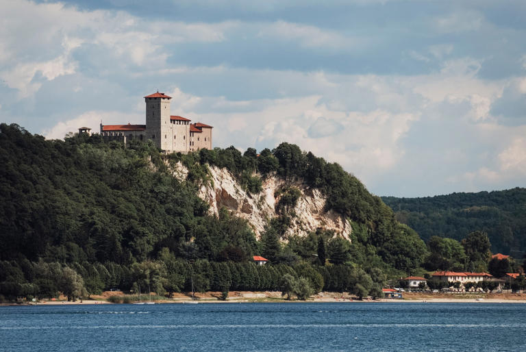 In Italy, this medieval fortress is one of the best preserved on Lake ...