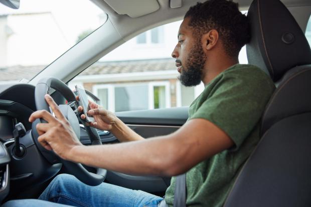 70,000 motorists rack up £14m in fines for breaking this driving law ...