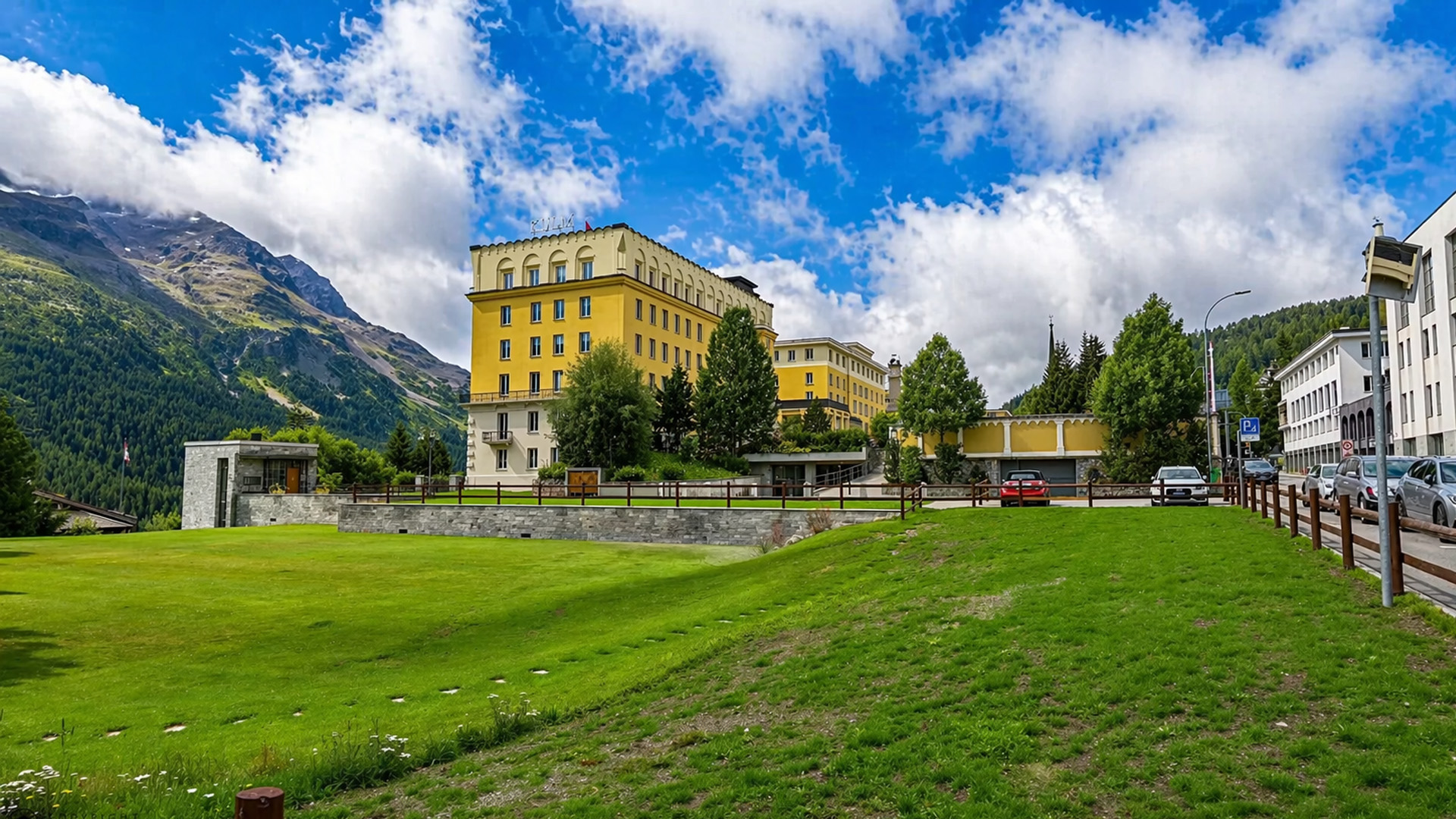 Une promenade relaxante à Saint-Moritz, en Suisse (4K)