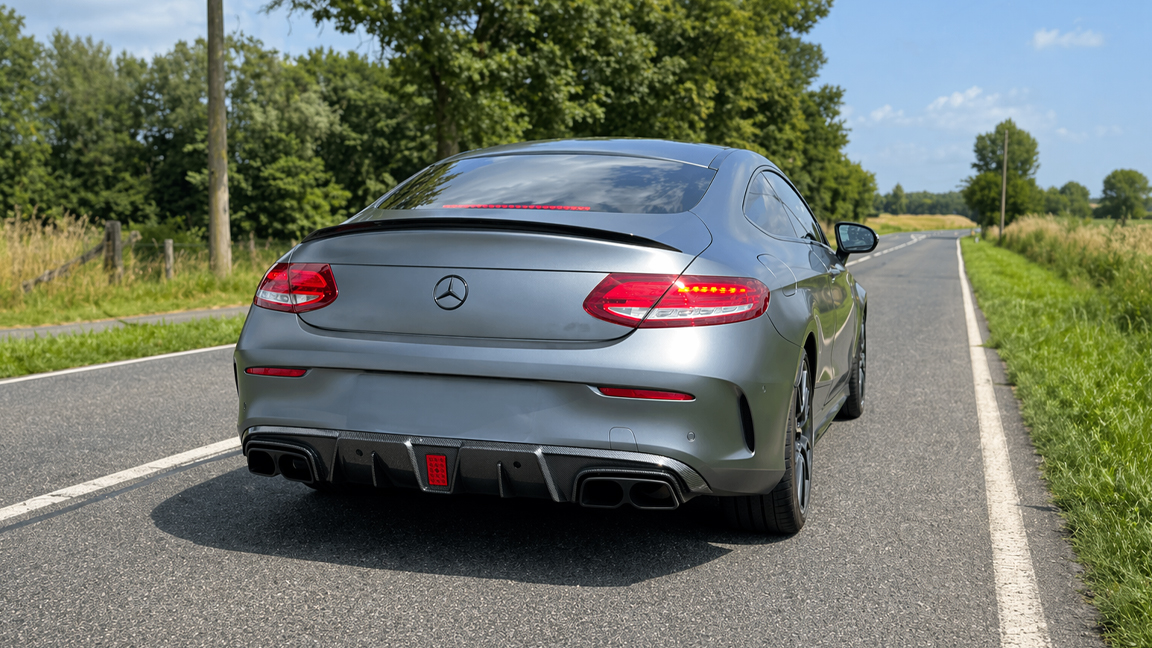 Mercedes-AMG C43 acceleration and top speed run