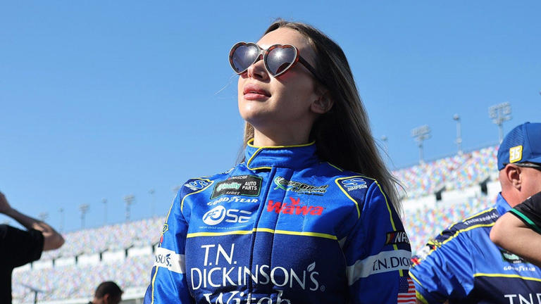 Nascar S Viral Star Natalie Decker Has A New Nicotine Pouch Deal And