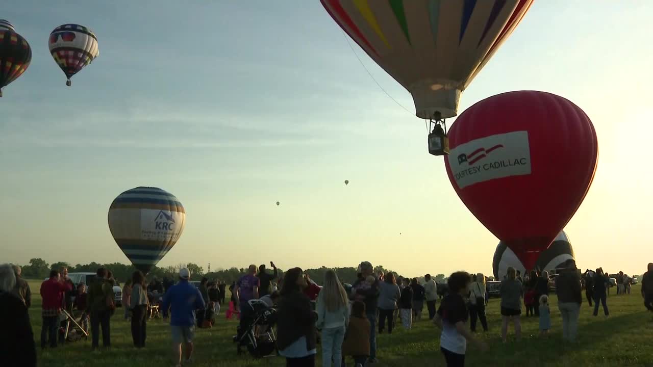 Clips: Balloons taking off during 2026 Rush-Hour Race