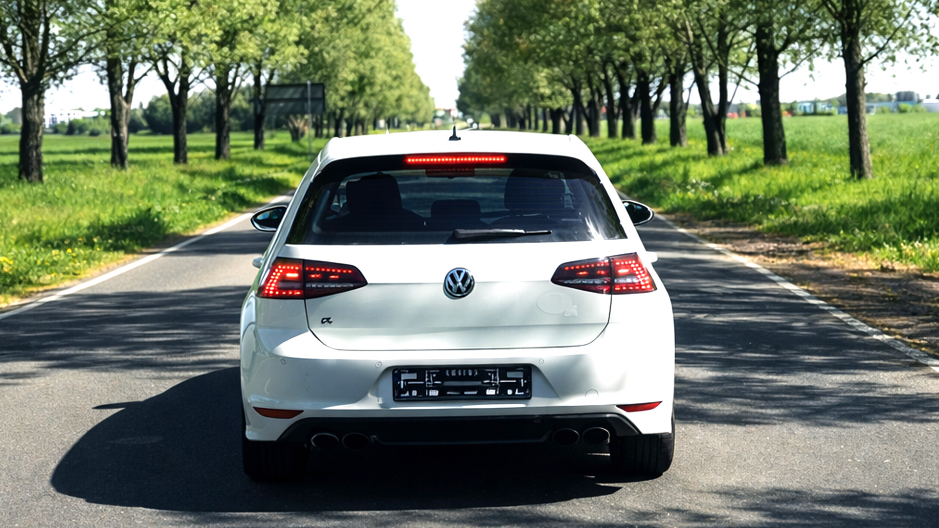 How loud is this VW Golf R exhaust sound?
