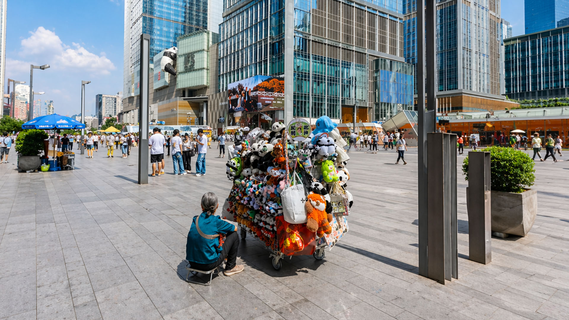 A small vendor spot that draws attention in a massive public plaza