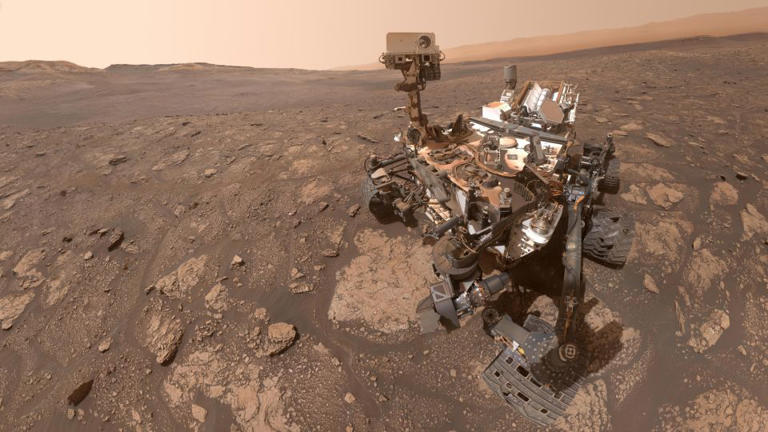 Curiosity rover detects building blocks of life in first-ever ...