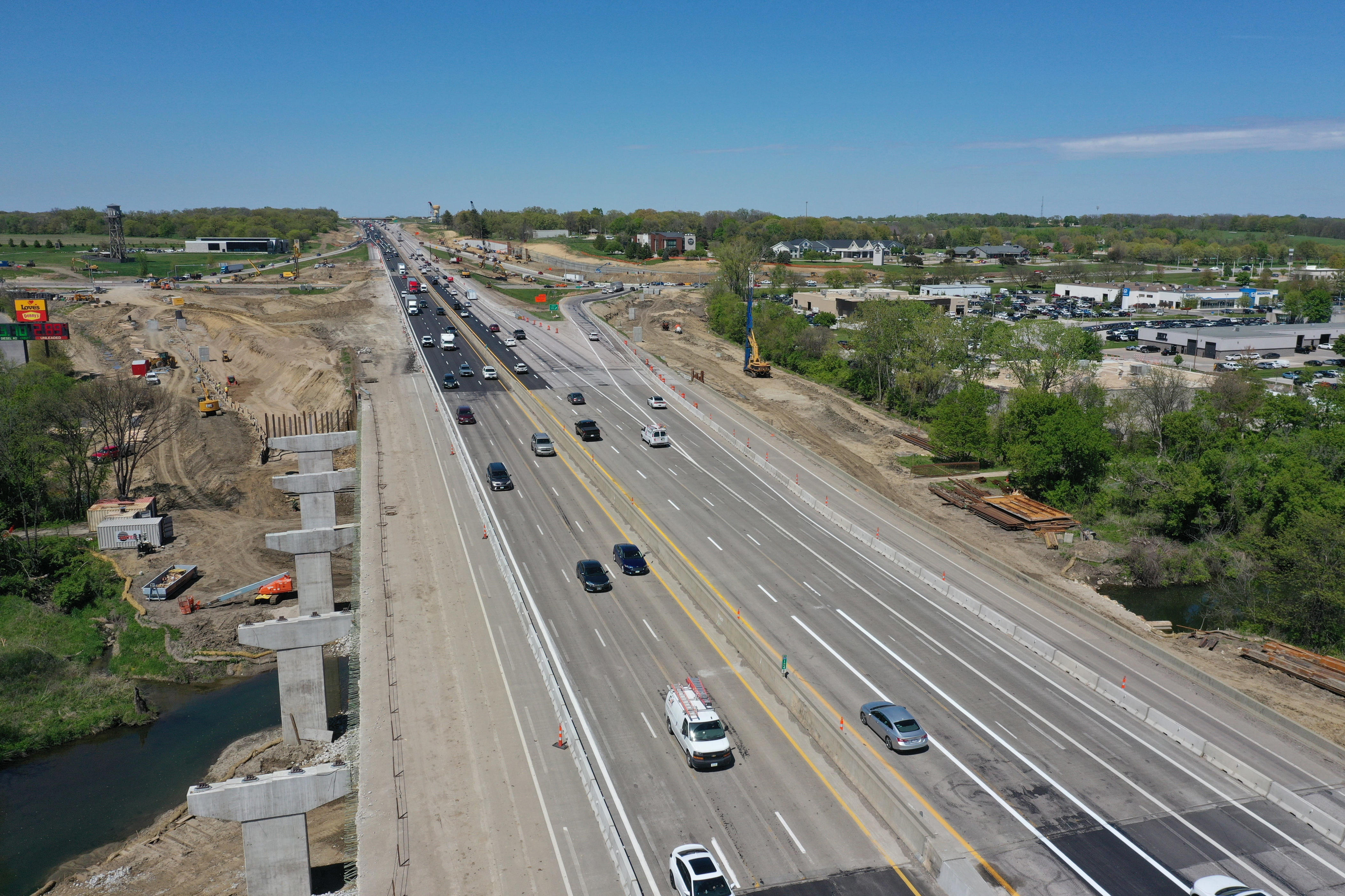 Iowa DOT to close I-80/35 overnight near Clive for bridge repairs