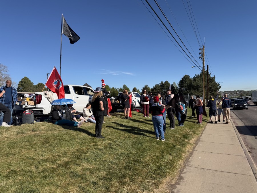 Teachers union and Sheridan School District reach new agreement