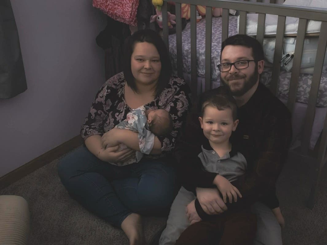 Pregnant Tinley Park mom, baby saved by stranger after brain aneurysm ...