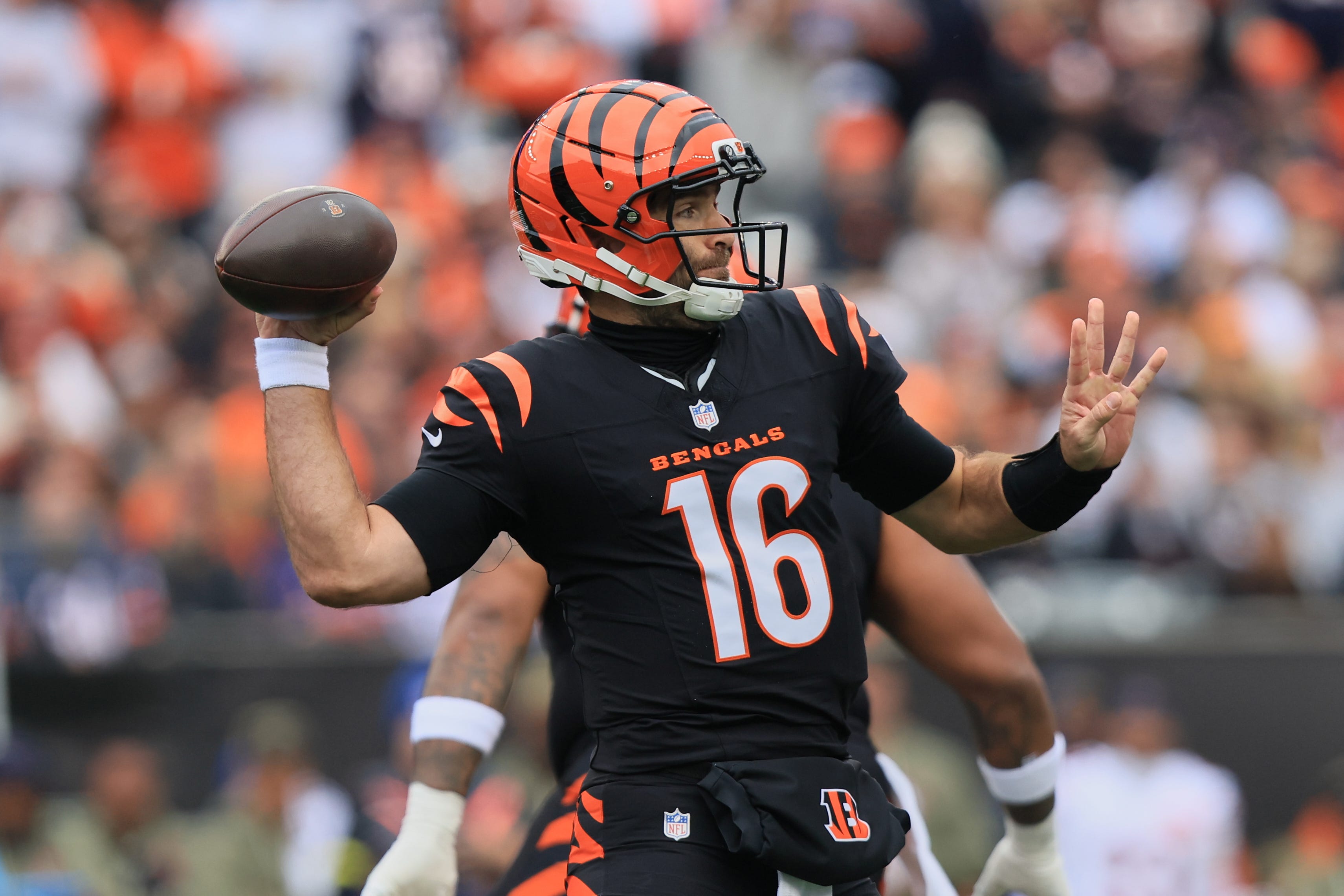 Report: Rams tried signing Joe Flacco to back up Matthew Stafford