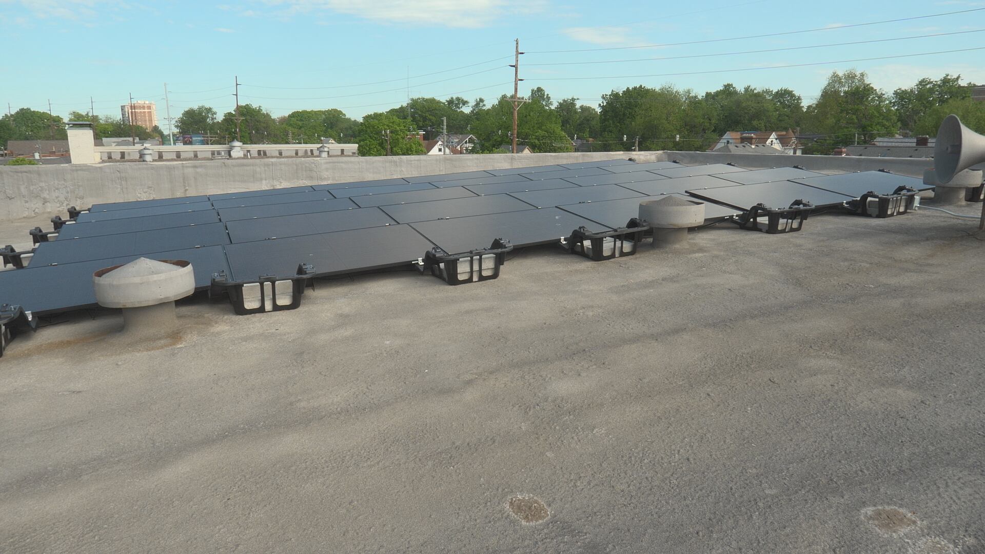 DeSantis signs law banning Florida local net-zero greenhouse gas ...