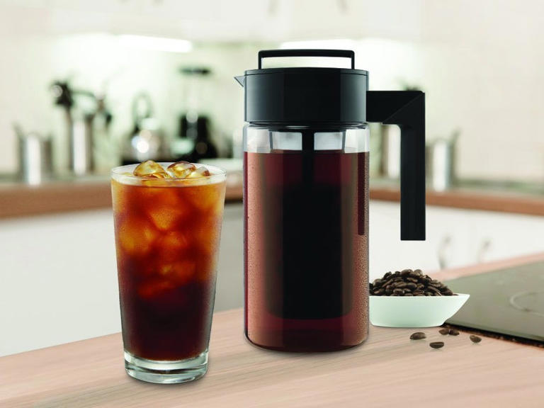 Takeya cold-brew coffee maker review: Our top budget pick to make cold ...